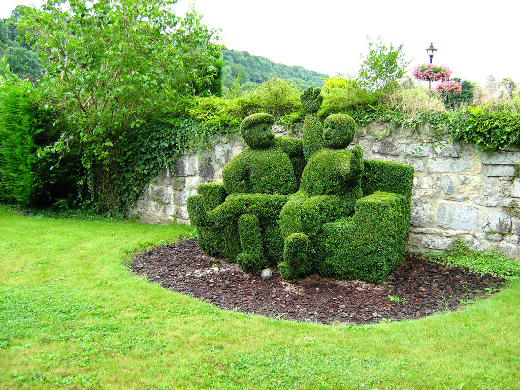 Topiary- Love or Hate? | Old School Garden