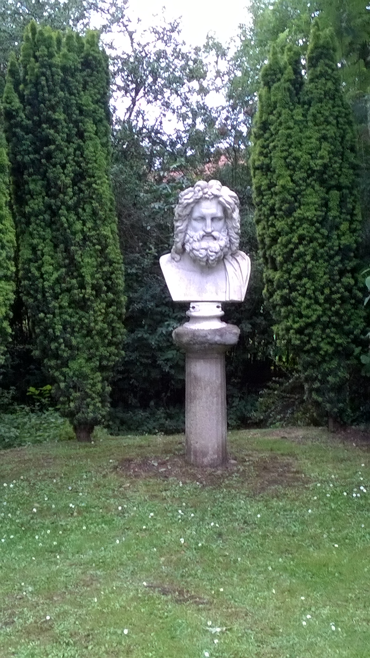 Corpusty Mill: a garden of smiles | Old School Garden